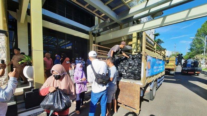 REI DIY Salurkan 1.000 Paket Sembako untuk Warga Gunungkidul - Tribunjogja.com