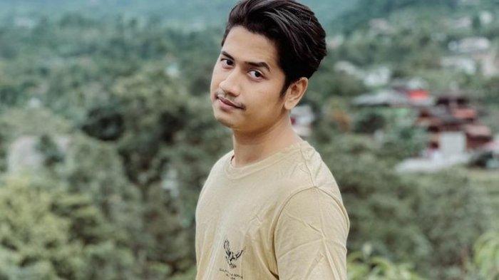 KABAR ARTIS: Kisah Hidup Zikri Daulay Yang Belum Banyak Diketahui,Jadi ...