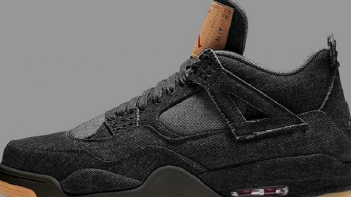 Air Jordan 4 x Levi's Luncurkan Black Denim Sneakers Bulan Ini ...