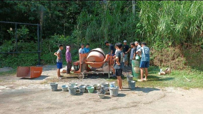 Siswa SMA Van Lith Gotong Royong Bangun Fasilitas Umum di Taman Doa ...