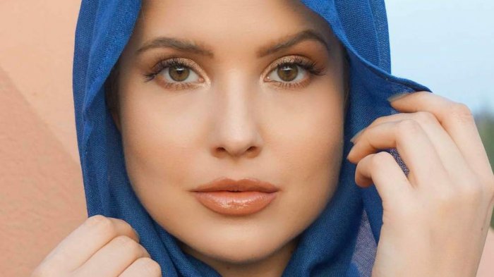 Selebgram Amanda Cerny Makin Cantik Tampil Berhijab - Tribunjogja.com