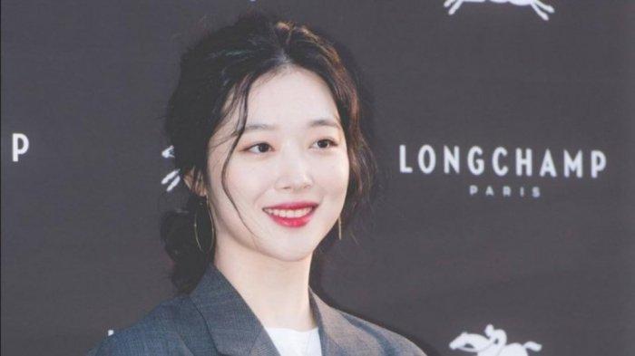 Sulli Mantan Personel f(x) Meninggal, Mengaku Pernah Menderita Gangguan ...
