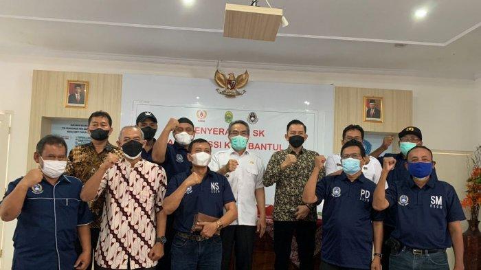 Asprov PSSI DIY Serahkan SK, Ini Susunan Lengkap Kepengurusan Askab ...