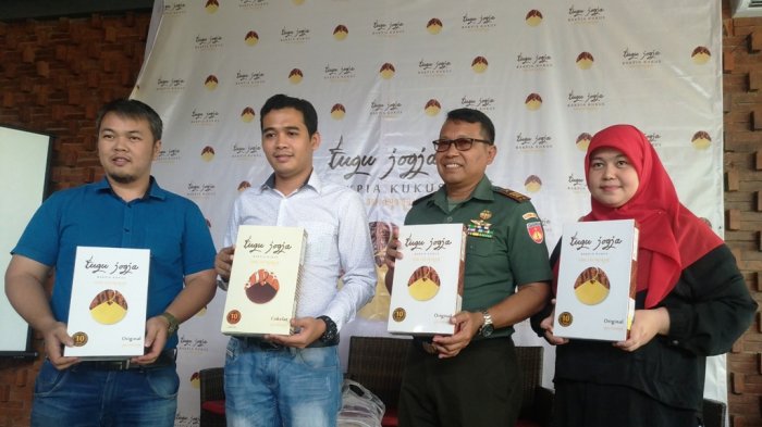 UKM dan Pernak Pernik Khas Jogja Ada di Outlet Bakpia Kukus Tugu Jogja ...