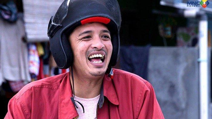 Kisah Cinta Bang Ojak Tukang Ojek Pengkolan di Dunia Nyata, Nikahi ...