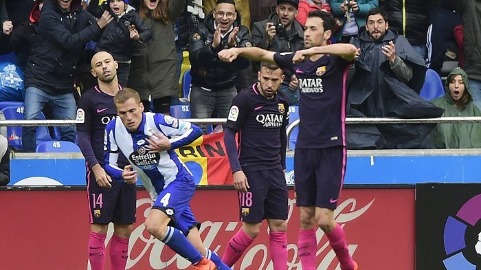 Frenkie de Jong Diprediksi Jadi Suksesor Sergio Busquets di Barcelona ...