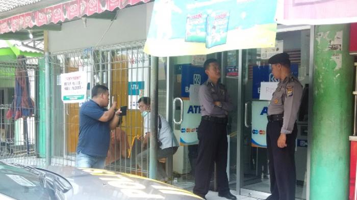 Maling Bobol Mesin ATM dan Gondol Uang Rp300 Juta di Dalamnya ...