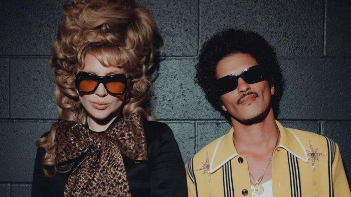 Lirik Lagu dan Terjemahan Die With A Smile Bruno Mars Lyrics : I, I just woke up from a dream ...