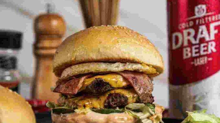 Lezat, Inilah 10 Rekomendasi Wisata Kuliner Jogja Berupa Burger ...