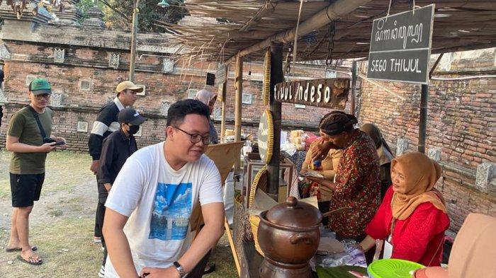 Nostalgia Kuliner Tempo Dulu di Pasar Lawas Mataram, Banyak Jajanan ...