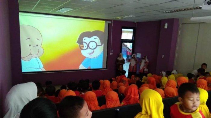 Disperpusip Kota Magelang Edukasi Siswa Sekolah Lewat Mini Teater ...