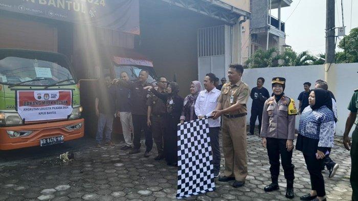 KPU Bantul Mulai Distribusikan Logistik untuk Pemungutan dan Penghitungan Suara Pilkada 2024 ...
