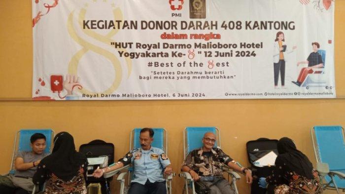 Best of The 8est Diusung Royal Darmo dalam Perayaan HUT ke-8 Tahun Ini ...