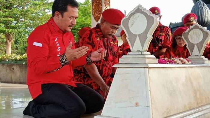Tiga Ajakan Ketua DPC PDIP Kota Jogja Eko Suwanto Saat Ziarah di Taman Makam Pahlawan, Apa Saja ...