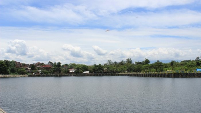 Menikmati Suasana Asri dan Panorama Landscape yang Menawan di Embung ...