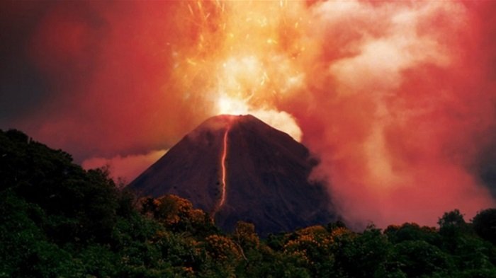 10 Foto dan Video Dahsyatnya Erupsi Gunung Berapi Kilauea di Hawaii ...