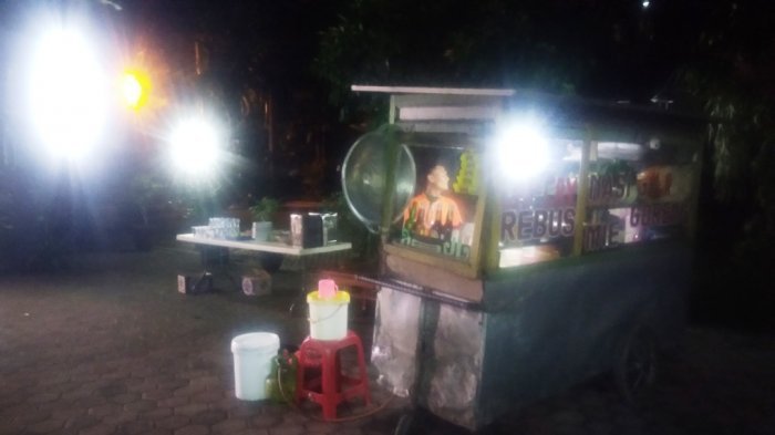 Dua Gerobak Nasi Goreng Disiapkan SBY Khusus untuk Menyambut Prabowo ...