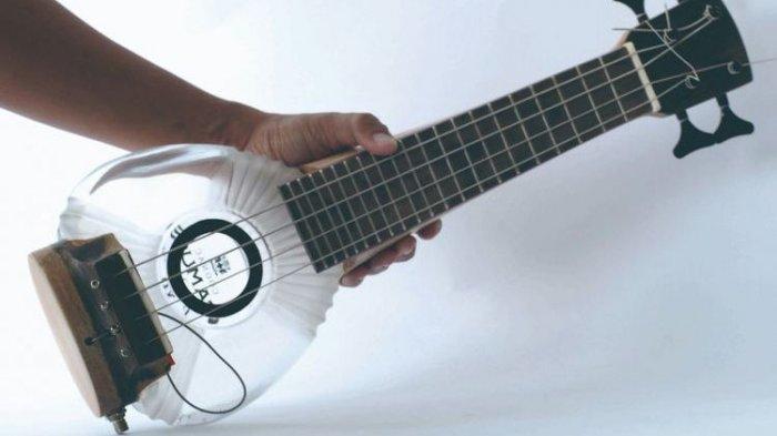 Agung Sulap Limbah Botol Kaca jadi Alat Musik Berharga Mahal ...