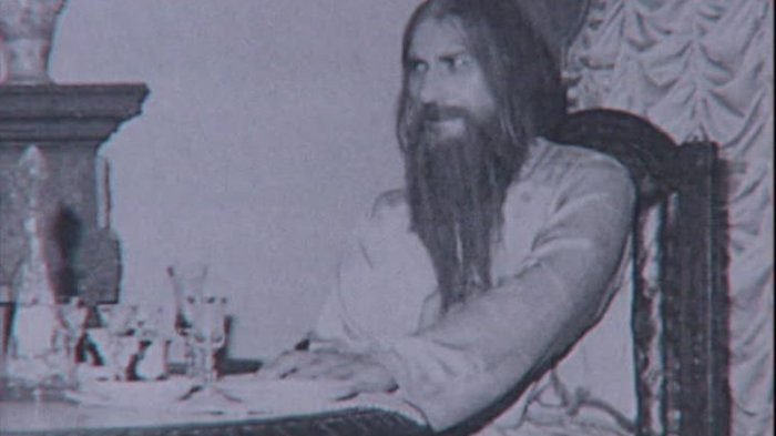 Santapan Terakhir Sang Paranormal Rusia, Grigori Rasputin - Tribunjogja.com