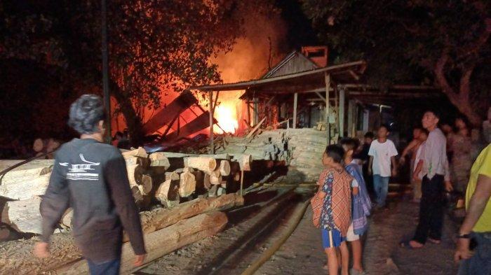 Gudang Mebel di Bantul Terbakar, Kerugian Ditaksir Capai Rp100 Juta - Tribunjogja.com