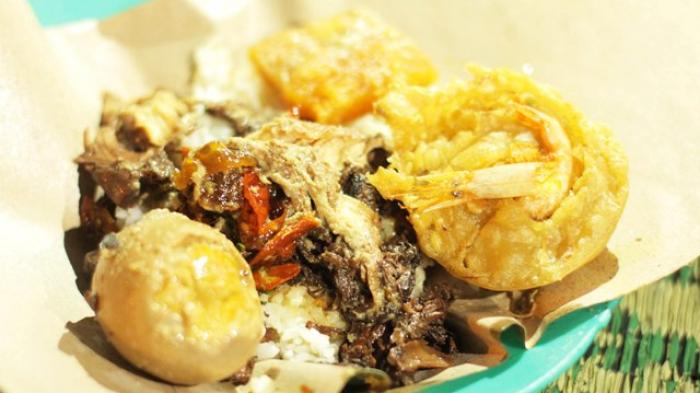 Rekomendasi Kulier Jogja: Gudeg Mercon Bu Tinah yang Pedas Tapi Bikin ...