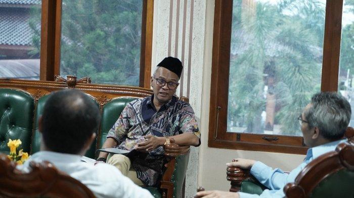 Abdul Halim Terima Visitasi Tim Penilai Anugerah Tinarbuka Komisi ...