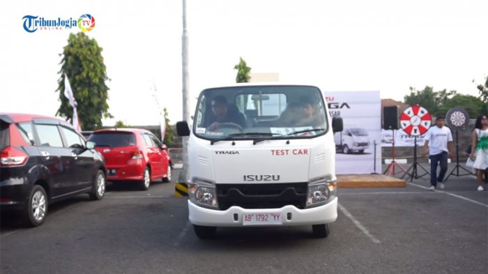 VIDEO : Merasakan Kenyamanan TRAGA, Mobil Niaga Terbaru Dari Isuzu ...