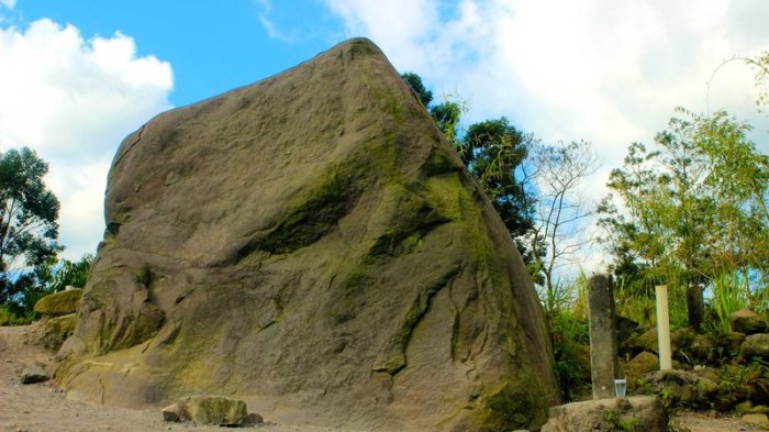 Batu Alien, Bongkahan Batu Vulkanik yang Terlempar dari Perut Merapi ...