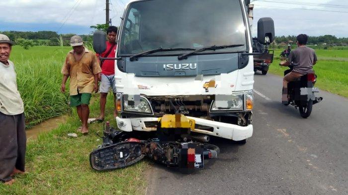 KECELAKAAN Pengendara Motor VS Truk di Pertigaan Sawah Gede Kulon Progo - Tribunjogja.com