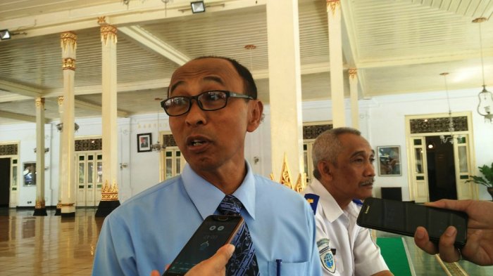 Kearifan Lokal Bakal Dimasukan ke Pergub Soal Taksi Online ...