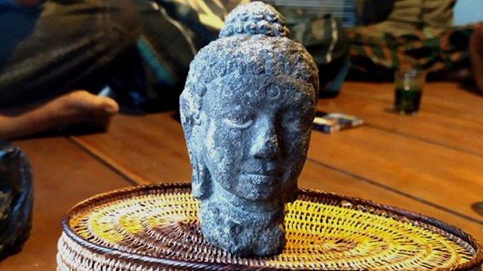 Patung Kepala Buddha Menangis Ditemukan Petani saat Menggali Tanah di ...