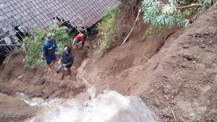 Longsor di Magelang, Bangunan TK dan Rumah Warga Rusak - Tribunjogja.com