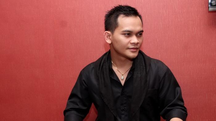 Kerap Menerawang, Inilah Lima Ramalan Mbah Mijan yang Terbukti Meleset ...