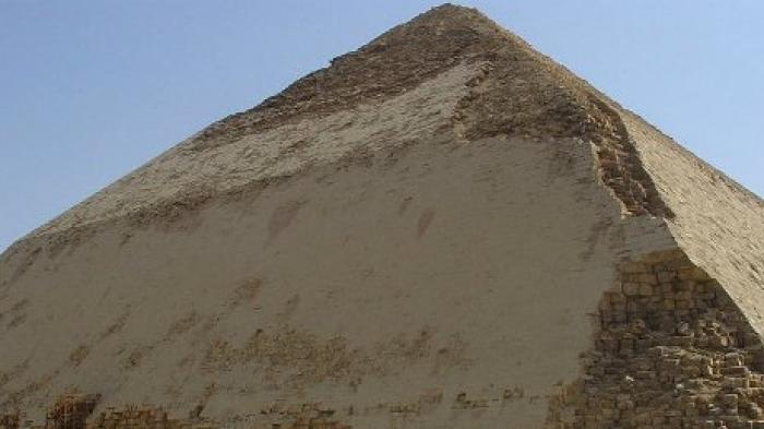 Gambar 3D Pertama Tunjukkan Ruangan Tersembunyi di Dalam Piramida Mesir ...