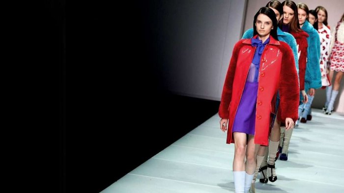 Kenapa Model di Catwalk Tak Pernah Tersenyum? Ini Dia Alasannya ...