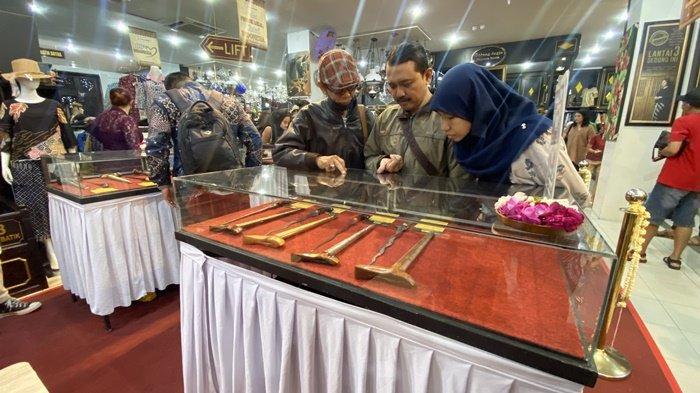 Puluhan Keris Milik Seniman Jogja Dipamerkan di Malioboro, Ada Den Baguse Ngarsa Hingga Yati ...