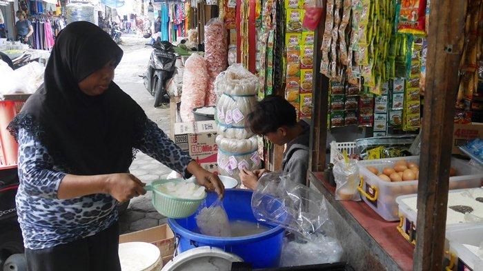 Harga Kolang-kaling di Pasar Darurat Klaten Merangkak Naik Jadi Rp14 ...