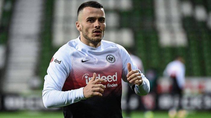 Masalah Transfer Juventus dan West Ham United Soal Filip Kostic ...