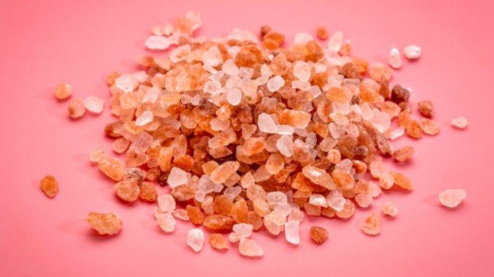 Tak Hanya Putih, Garam Ada yang Berwarna Merah Hingga Hitam, Berikut ...