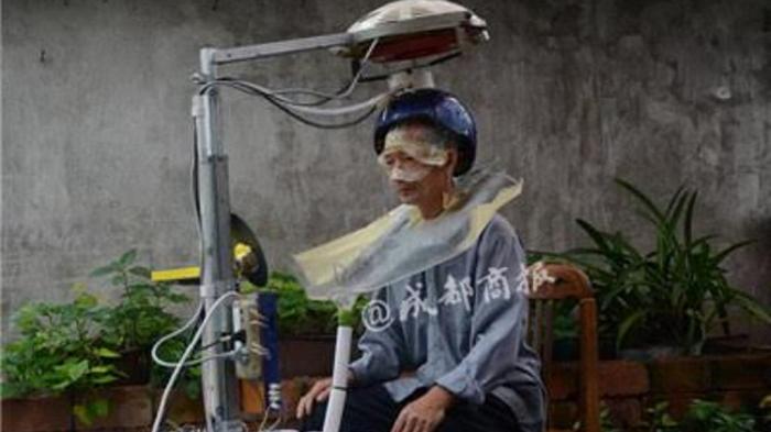 Setelah 16 Tahun, Pria Ini Berhasil Membuat Mesin Pencuci Rambut ...