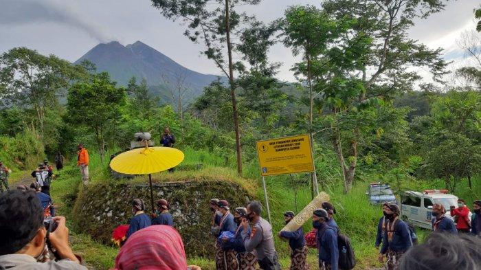 Pandemi, Labuhan Merapi Peringatan 32 Tahun Tinggalan Jumenengan Dalem ...