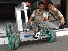 UII Jadi Tuan Rumah Kontes Robot Internasional untuk Pelajar ...