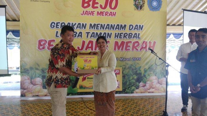 PT Bintang Toedjoe Mulai Gerakan Menanam dan Lomba Taman Herbal Bejo ...
