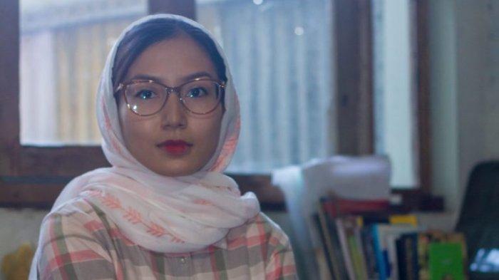 Sarah Monica, Menggambarkan Seniman Tabon dengan Etnografi ...