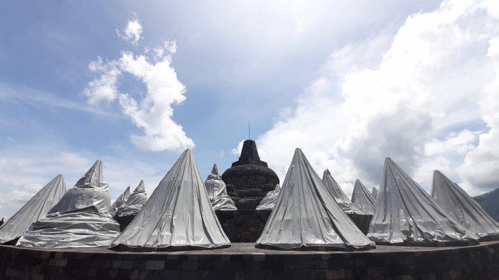 Sebagian Lantai dan Stupa Candi Borobudur Telah Ditutup, Antisipasi Abu ...