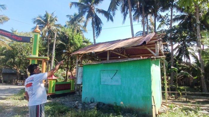Atap Hingga Fasum Obwis Pantai Pasir Kadilangu Rusak Imbas Aktivitas ...