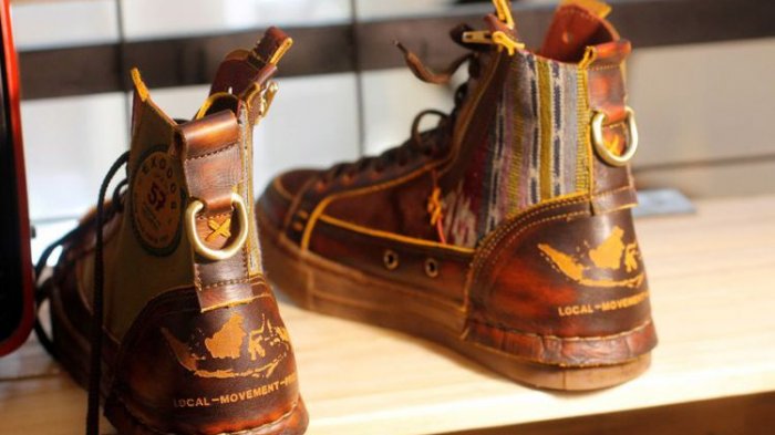 Sepatu Boots dengan Peta Indonesia yang Dibanderol Rp1,2 Juta Langsung ...