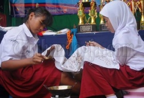 Ekskul Membatik Diminati Siswi SD - Tribunjogja.com