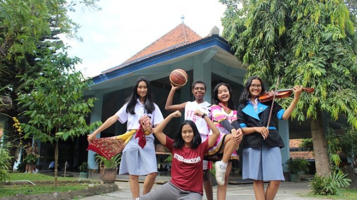 SMA Stella Duce 2 Yogya Dijuluki 'Sekolah Para Siswi Berprestasi ...