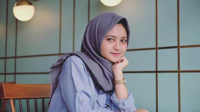 Syifa Fadila, Jatuh Cinta dengan Keindahan Pantai - Tribunjogja.com